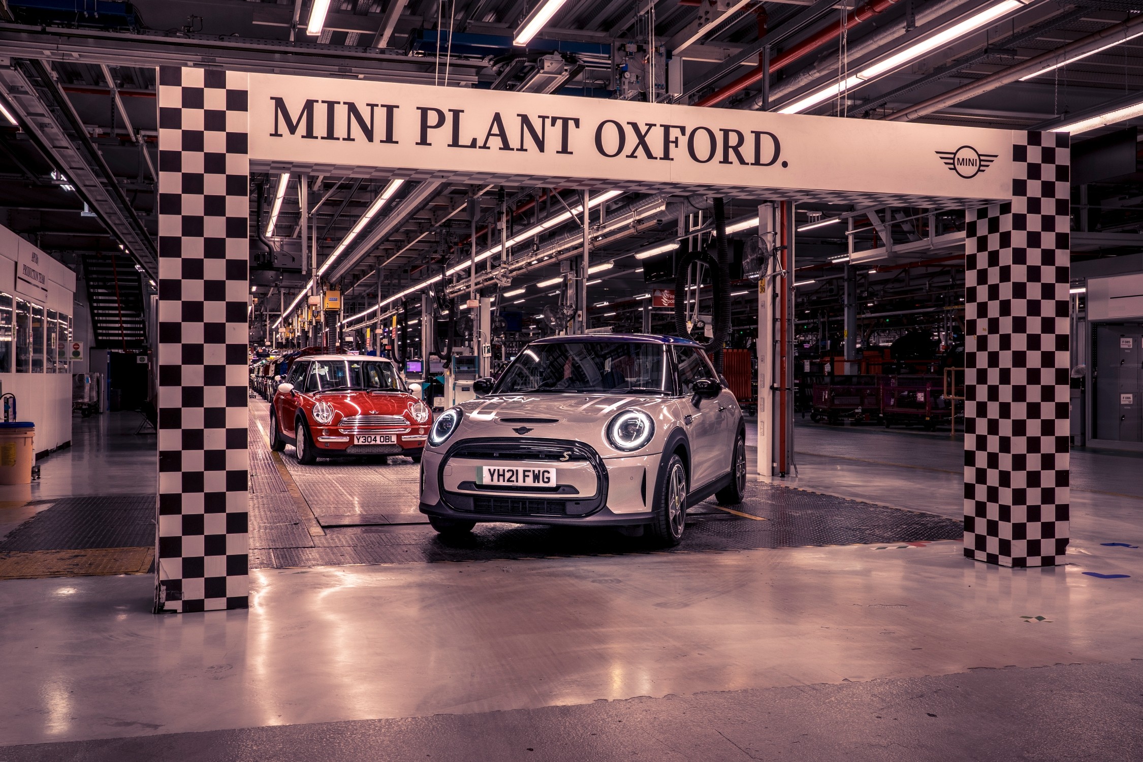 MINI, el clásico británico cumple 20 años - Alianza Automotriz