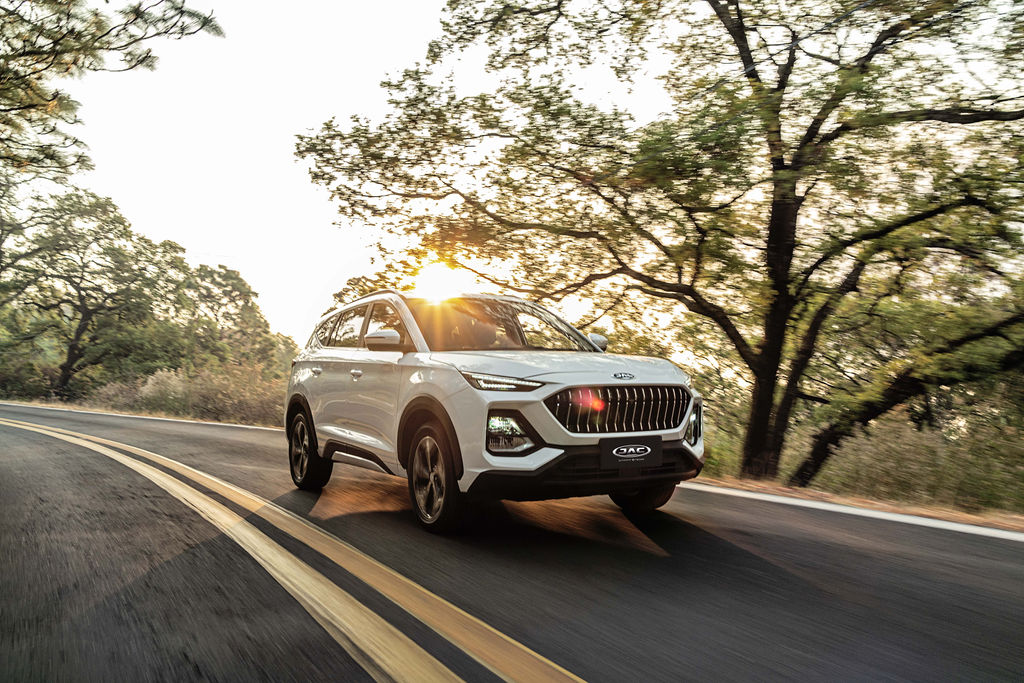 JAC Sei7 Pro 2022, llega con más espacio, tecnología y seguridad - Alianza Automotriz