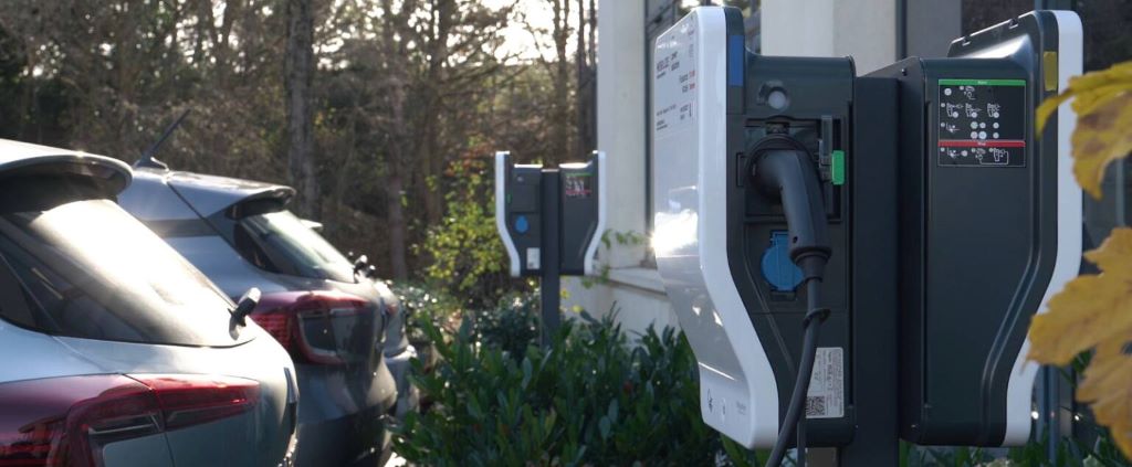 Renault y Valeo desarrollan motor eléctrico - Alianza Automotriz