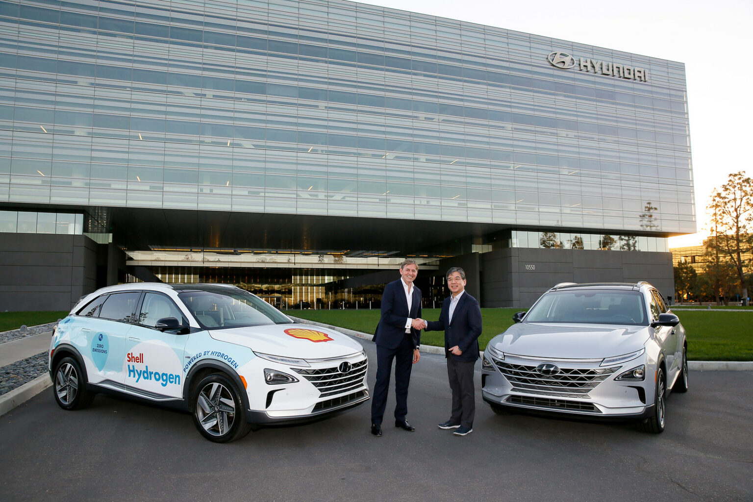 Hyundai y Shell firman colaboración - Alianza Automotriz