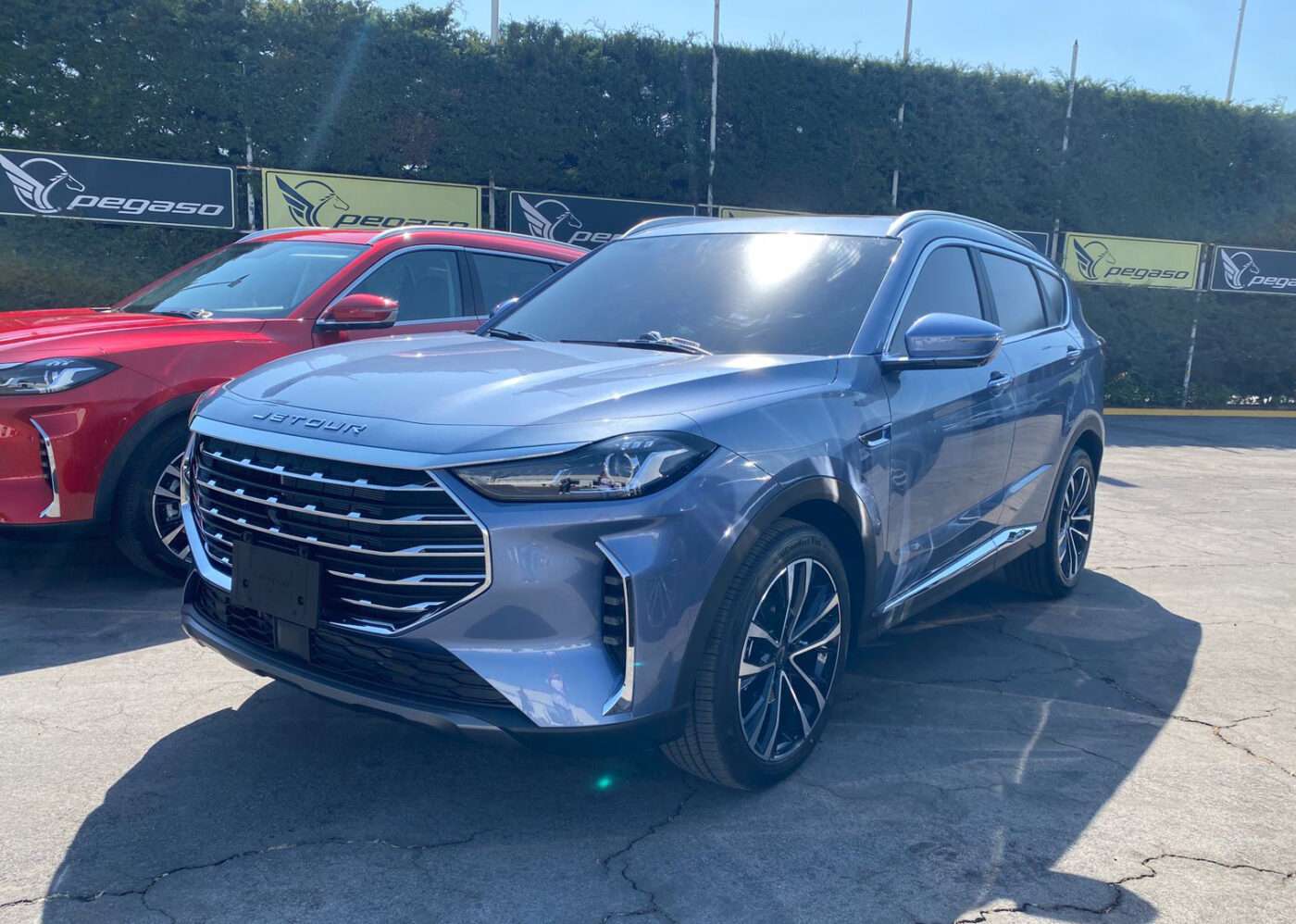 JETOUR México presenta los SUVs X70 Plus y X70 - Alianza Automotriz