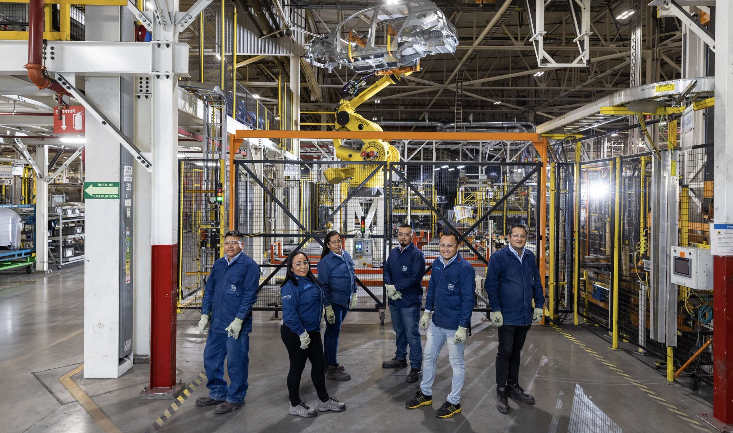 Celebra General Motors aniversario de sus complejos SLP y Silao ...